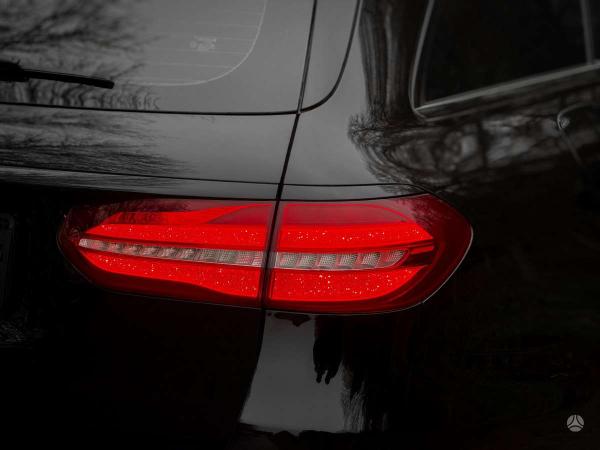 Melns Mercedes-Benz e-200 2019 Šauļi, ar dzinēja tilpumu 2.00 L un nobraukumu 330 tūkst. km par 13000 €, foto 11 vietnē AUTOMOTO.COM.LV