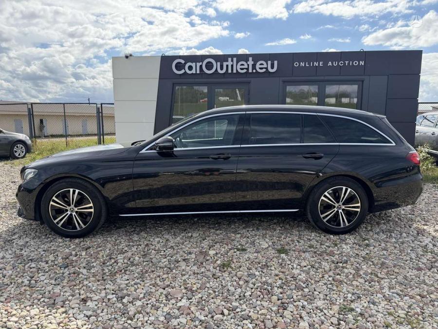 Черный Мерседес E 200 2019 в Вильнюс, объемом двигателя 1.60 л и пробегом 167 тыс. км за 19965 €, фото 3 на AUTOMOTO.COM.LV