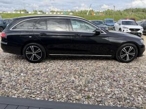 Черный Мерседес E 200 2019 в Вильнюс, объемом двигателя 1.60 л и пробегом 167 тыс. км за 19965 €, фото 7 на AUTOMOTO.COM.LV
