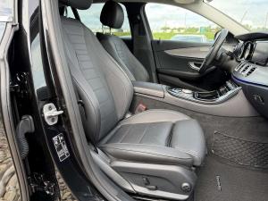 Черный Мерседес E 200 2019 в Вильнюс, объемом двигателя 1.60 л и пробегом 167 тыс. км за 19965 €, фото 10 на AUTOMOTO.COM.LV