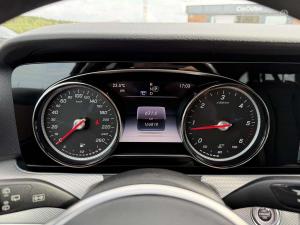 Черный Мерседес E 200 2019 в Вильнюс, объемом двигателя 1.60 л и пробегом 167 тыс. км за 19965 €, фото 17 на AUTOMOTO.COM.LV