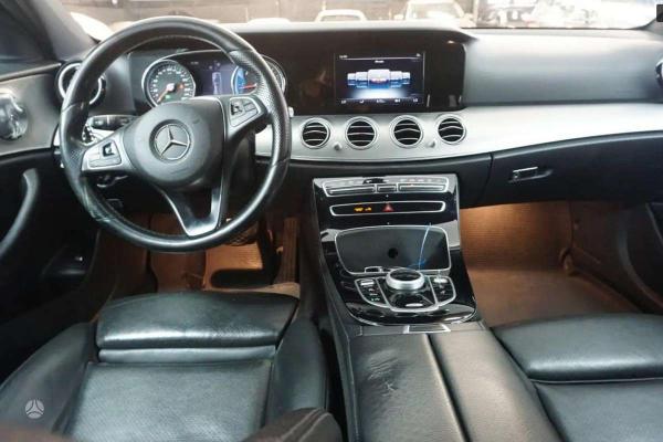 Черный Мерседес E 200 2019 в Паневежис, объемом двигателя 1.60 л и пробегом 195 тыс. км за 19950 €, фото 6 на AUTOMOTO.COM.LV