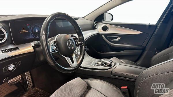 Melns Mercedes-Benz e-200 2020 Kauņa, ar dzinēja tilpumu 0.00 L un nobraukumu 96 tūkst. km par 28815 €, foto 7 vietnē AUTOMOTO.COM.LV