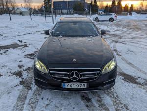 Black Mercedes-Benz e-200 2020 in Kaunas, with an engine capacity of 1.60 L and mileage of 427 thousand km for 8100 €, photo 4 on AUTOMOTO.COM.LV