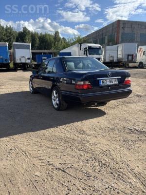 Синий Мерседес E 200 1994 в Даугавпилс, объемом двигателя 2.00 л и пробегом 252 тыс. км за 4550 €, фото 8 на AUTOMOTO.COM.LV