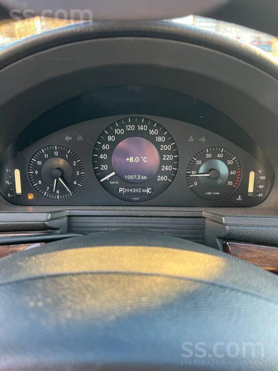 Blue Mercedes-Benz e-200 2004 in Riga, with an engine capacity of 1.80 L and mileage of 394 thousand km for 1100 €, photo 19 on AUTOMOTO.COM.LV