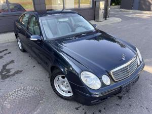 Zils Mercedes-Benz e-200 2004 Utena, ar dzinēja tilpumu 2.15 L un nobraukumu 270 tūkst. km par 2500 €, foto  vietnē AUTOMOTO.COM.LV