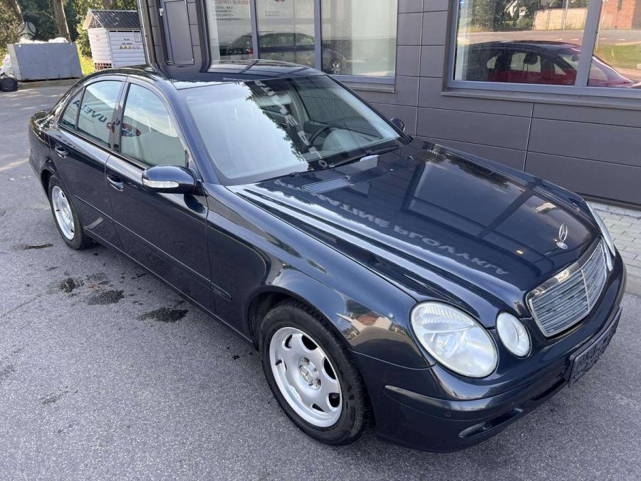 Zils Mercedes-Benz e-200 2004 Utena, ar dzinēja tilpumu 2.15 L un nobraukumu 270 tūkst. km par 2500 €, foto 7 vietnē AUTOMOTO.COM.LV