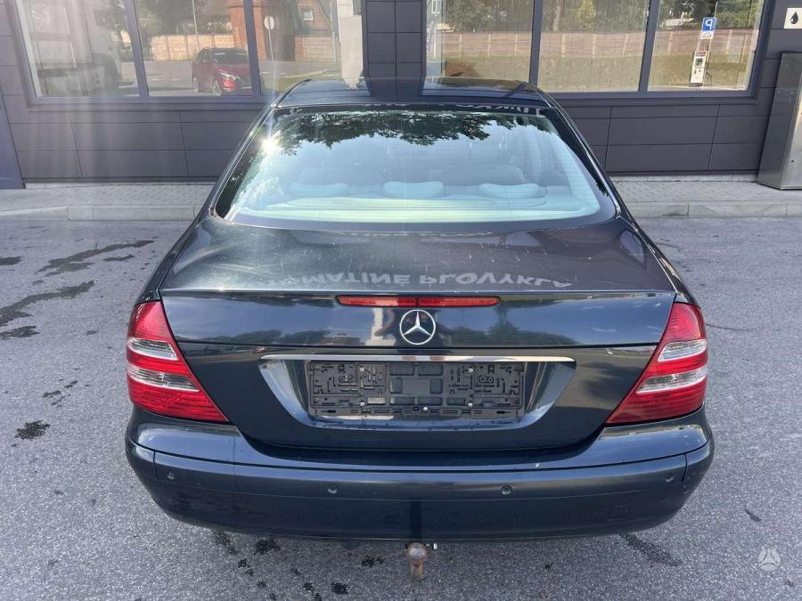 Zils Mercedes-Benz e-200 2004 Utena, ar dzinēja tilpumu 2.15 L un nobraukumu 270 tūkst. km par 2500 €, foto 11 vietnē AUTOMOTO.COM.LV