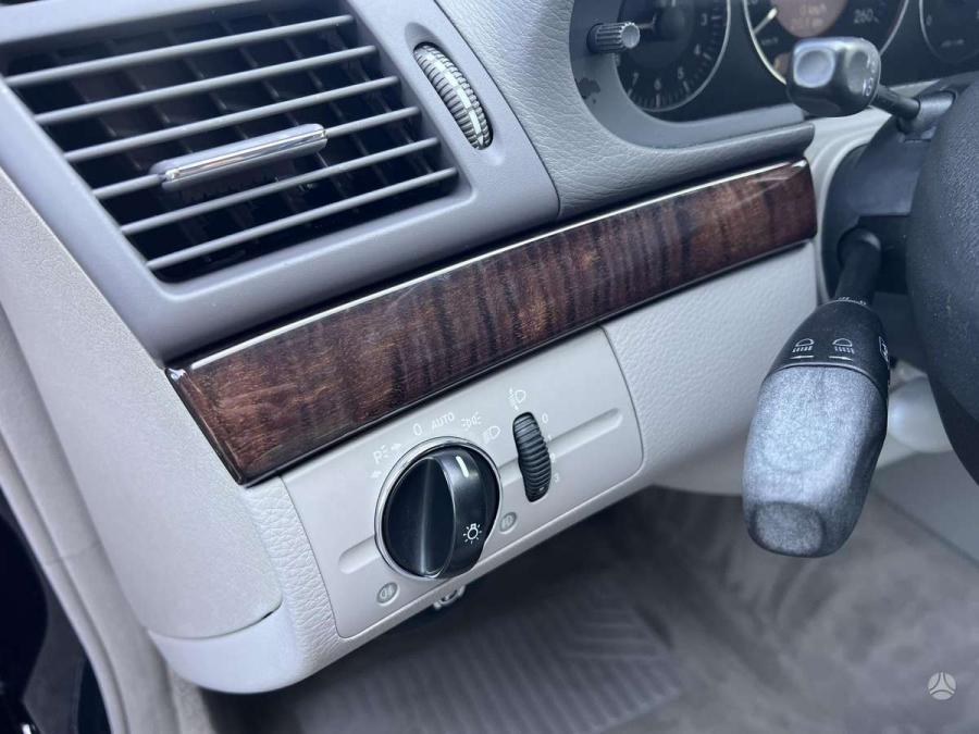 Zils Mercedes-Benz e-200 2004 Utena, ar dzinēja tilpumu 2.15 L un nobraukumu 270 tūkst. km par 2500 €, foto 20 vietnē AUTOMOTO.COM.LV