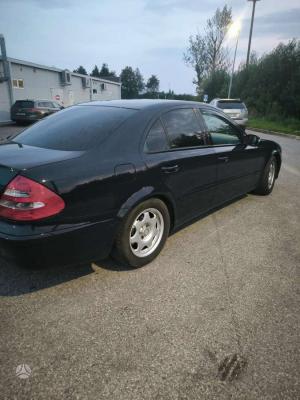 Zils Mercedes-Benz e-200 2004 Viļņa, ar dzinēja tilpumu 2.20 L un nobraukumu 274 tūkst. km par 2350 €, foto 6 vietnē AUTOMOTO.COM.LV