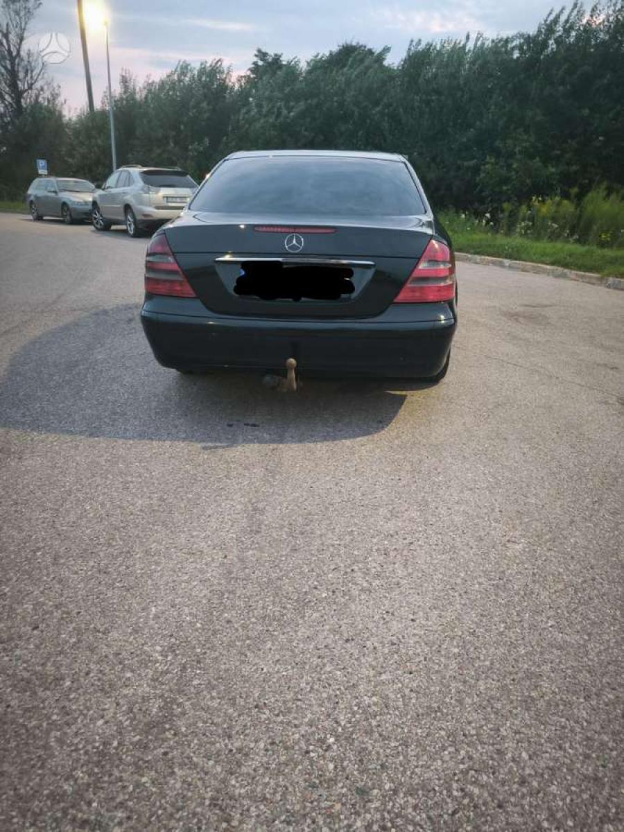 Zils Mercedes-Benz e-200 2004 Viļņa, ar dzinēja tilpumu 2.20 L un nobraukumu 274 tūkst. km par 2350 €, foto 7 vietnē AUTOMOTO.COM.LV
