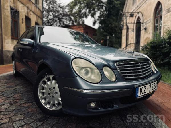 Zils Mercedes-Benz e-200 2005 Cēsis, ar dzinēja tilpumu 2.20 L un nobraukumu 0 tūkst. km par 1690 €, foto 1 vietnē AUTOMOTO.COM.LV