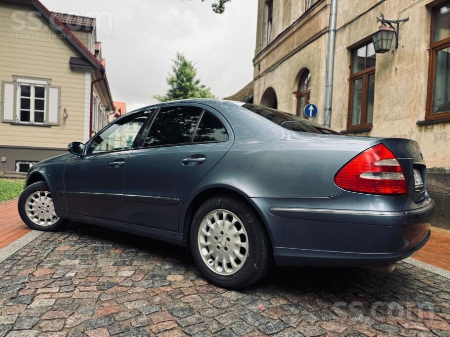 Blue Mercedes-Benz e-200 2005 in Cesis, with an engine capacity of 2.20 L and mileage of 0 thousand km for 1690 €, photo 9 on AUTOMOTO.COM.LV