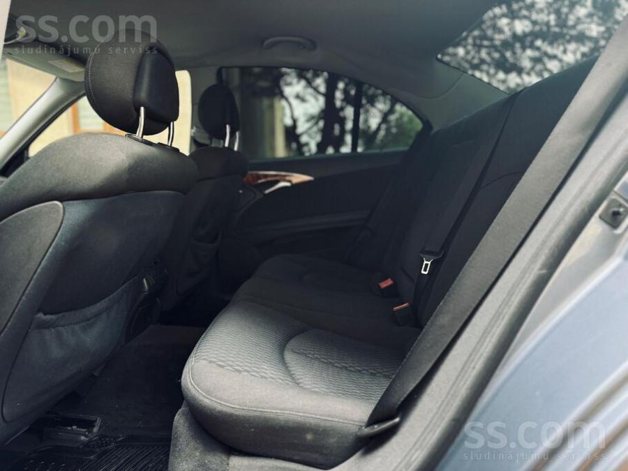 Blue Mercedes-Benz e-200 2005 in Cesis, with an engine capacity of 2.20 L and mileage of 0 thousand km for 1690 €, photo 11 on AUTOMOTO.COM.LV