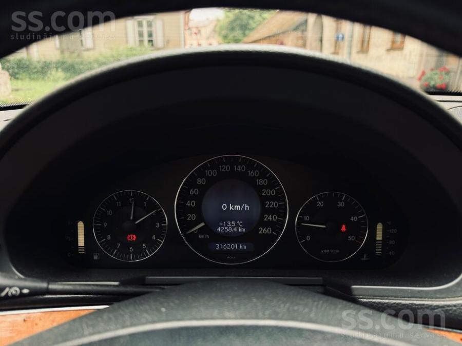 Blue Mercedes-Benz e-200 2005 in Cesis, with an engine capacity of 2.20 L and mileage of 0 thousand km for 1690 €, photo 24 on AUTOMOTO.COM.LV
