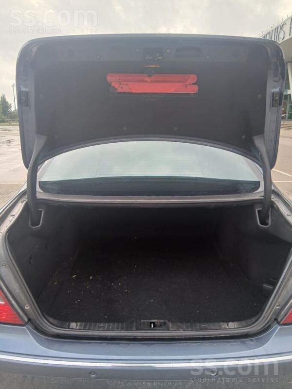 Zils Mercedes-Benz e-200 2006 Rēzekne, ar dzinēja tilpumu 2.20 L un nobraukumu 322 tūkst. km par 2000 €, foto 9 vietnē AUTOMOTO.COM.LV