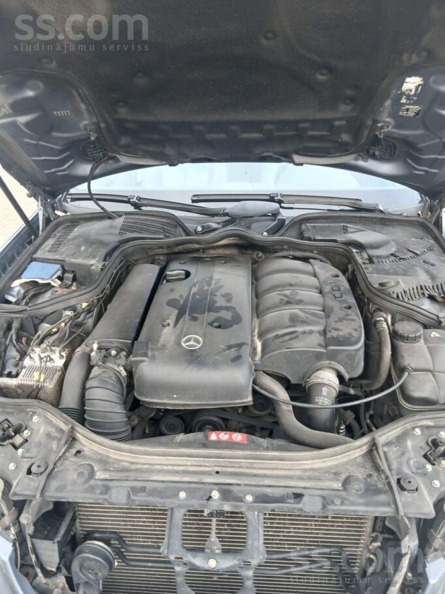 Zils Mercedes-Benz e-200 2006 Rēzekne, ar dzinēja tilpumu 2.20 L un nobraukumu 322 tūkst. km par 2000 €, foto 15 vietnē AUTOMOTO.COM.LV