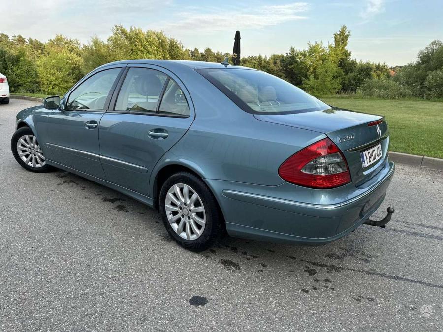 Blue Mercedes-Benz e-200 2008 in Utena, with an engine capacity of 2.20 L and mileage of 338 thousand km for 5250 €, photo 8 on AUTOMOTO.COM.LV