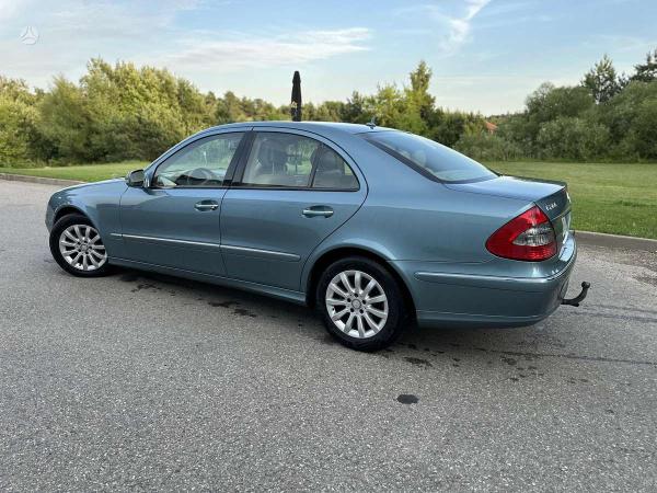 Zils Mercedes-Benz e-200 2008 Utena, ar dzinēja tilpumu 2.20 L un nobraukumu 338 tūkst. km par 5250 €, foto 8 vietnē AUTOMOTO.COM.LV