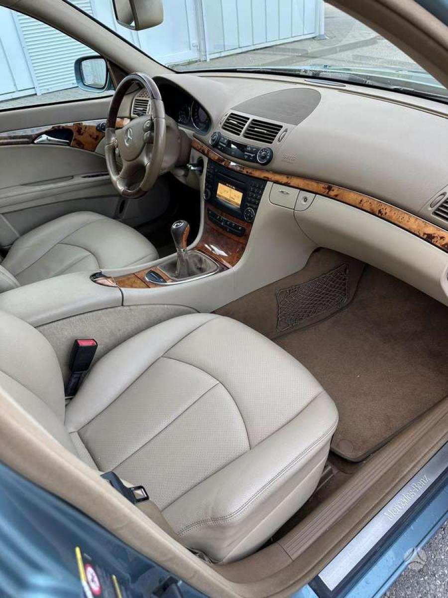Blue Mercedes-Benz e-200 2008 in Utena, with an engine capacity of 2.20 L and mileage of 338 thousand km for 5250 €, photo 14 on AUTOMOTO.COM.LV