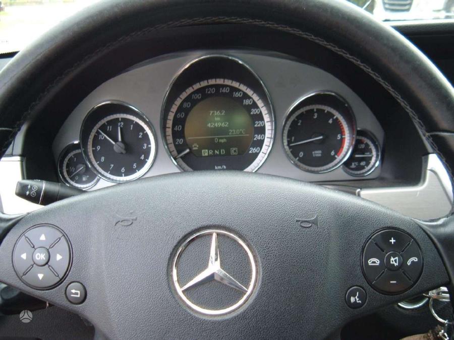 Blue Mercedes-Benz e-200 2010 in Siauliai, with an engine capacity of 2.14 L and mileage of 430 thousand km for 5200 €, photo 15 on AUTOMOTO.COM.LV