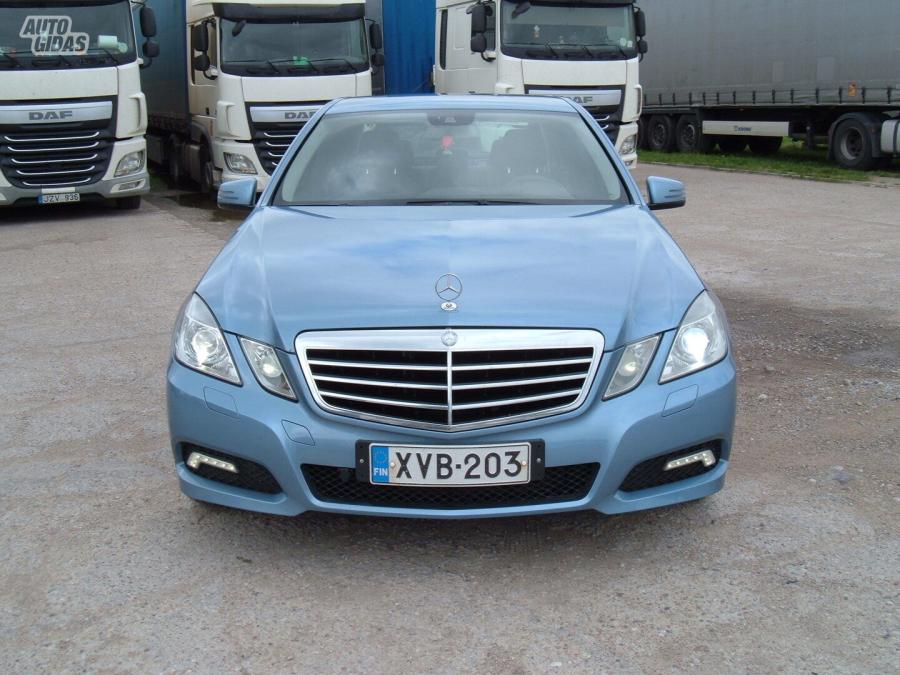 Zils Mercedes-Benz e-200 2010 Šauļi, ar dzinēja tilpumu 2.10 L un nobraukumu 430 tūkst. km par 5200 €, foto 3 vietnē AUTOMOTO.COM.LV