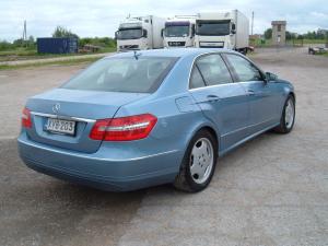 Zils Mercedes-Benz e-200 2010 Šauļi, ar dzinēja tilpumu 2.10 L un nobraukumu 430 tūkst. km par 5200 €, foto 7 vietnē AUTOMOTO.COM.LV