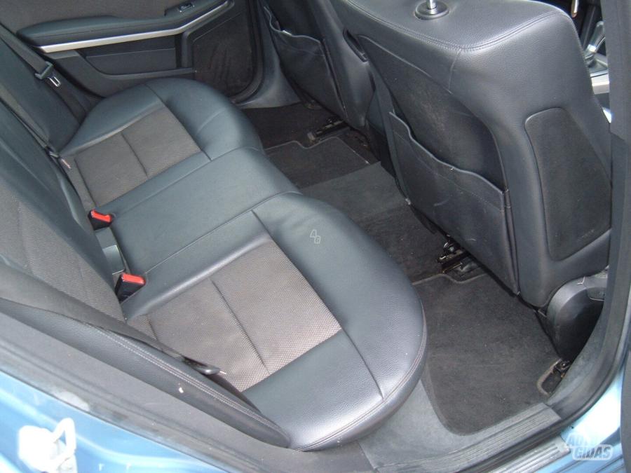 Zils Mercedes-Benz e-200 2010 Šauļi, ar dzinēja tilpumu 2.10 L un nobraukumu 430 tūkst. km par 5200 €, foto 11 vietnē AUTOMOTO.COM.LV