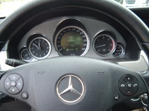 Zils Mercedes-Benz e-200 2010 Šauļi, ar dzinēja tilpumu 2.10 L un nobraukumu 430 tūkst. km par 5200 €, foto 14 vietnē AUTOMOTO.COM.LV