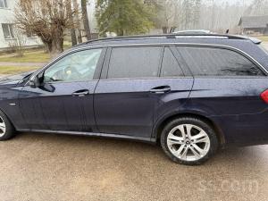 Синий Мерседес E 200 2010 в Балви, объемом двигателя 2.20 л и пробегом 297 тыс. км за 6500 €, фото 6 на AUTOMOTO.COM.LV