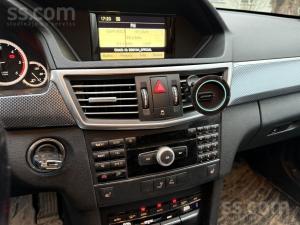 Синий Мерседес E 200 2010 в Балви, объемом двигателя 2.20 л и пробегом 297 тыс. км за 6500 €, фото 10 на AUTOMOTO.COM.LV
