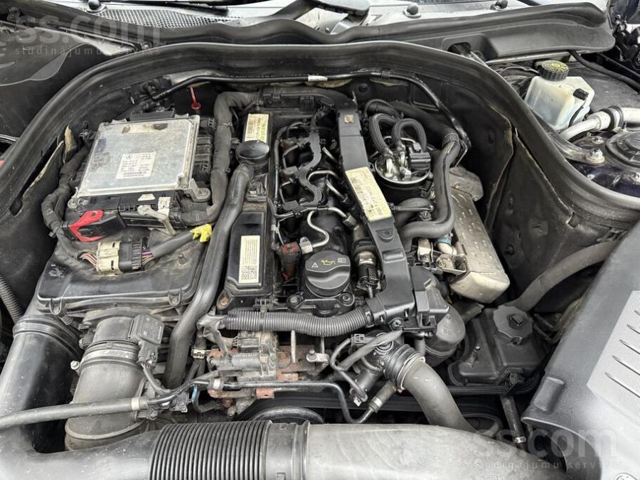 Синий Мерседес E 200 2010 в Балви, объемом двигателя 2.20 л и пробегом 297 тыс. км за 6500 €, фото 14 на AUTOMOTO.COM.LV