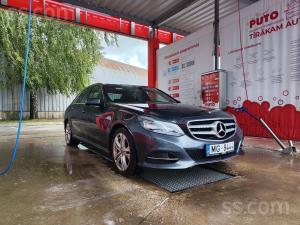 Синий Мерседес E 200 2013 в Рига, объемом двигателя 2.00 л и пробегом 150 тыс. км за 12900 €, фото  на AUTOMOTO.COM.LV