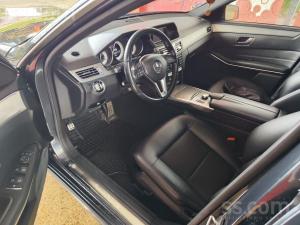 Синий Мерседес E 200 2013 в Рига, объемом двигателя 2.00 л и пробегом 150 тыс. км за 12900 €, фото 4 на AUTOMOTO.COM.LV