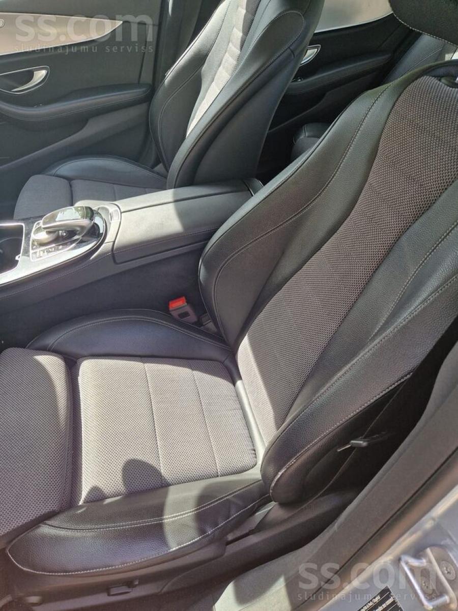Blue Mercedes-Benz e-200 2017 in Riga, with an engine capacity of 2.00 L and mileage of 160 thousand km for 25000 €, photo 8 on AUTOMOTO.COM.LV