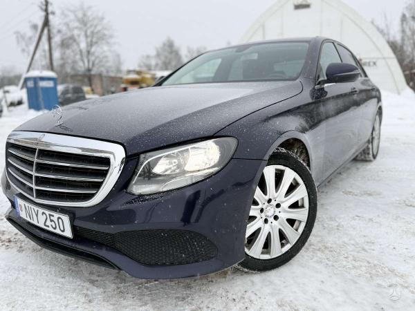 Blue Mercedes-Benz e-200 2018 in Kaunas, with an engine capacity of 2.00 L and mileage of 305 thousand km for 9900 €, photo 1 on AUTOMOTO.COM.LV