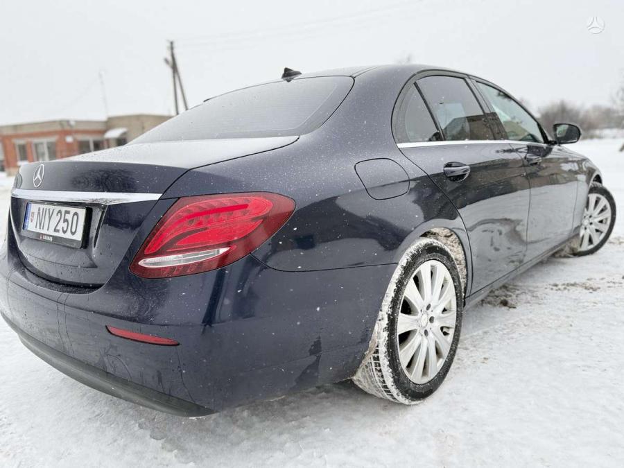 Zils Mercedes-Benz e-200 2018 Kauņa, ar dzinēja tilpumu 2.00 L un nobraukumu 305 tūkst. km par 9900 €, foto 7 vietnē AUTOMOTO.COM.LV