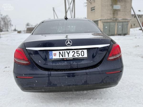 Zils Mercedes-Benz e-200 2018 Kauņa, ar dzinēja tilpumu 2.00 L un nobraukumu 305 tūkst. km par 9950 €, foto 6 vietnē AUTOMOTO.COM.LV