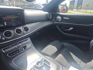 Синий Мерседес E 200 2018 в Рига, объемом двигателя 2.00 л и пробегом 116 тыс. км за 23800 €, фото 9 на AUTOMOTO.COM.LV