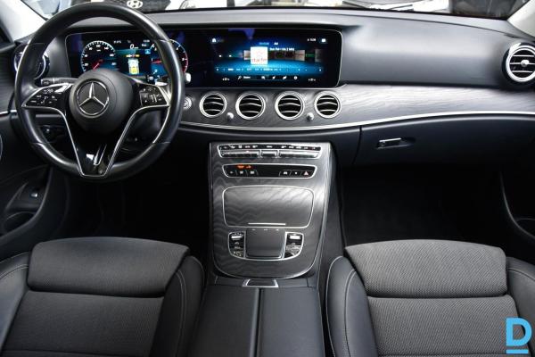 Zils Mercedes-Benz e-200 2021 Rīga, ar dzinēja tilpumu 1.60 L un nobraukumu 61 tūkst. km par 31490 €, foto 9 vietnē AUTOMOTO.COM.LV