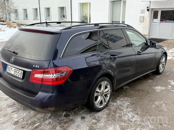 Blue Mercedes-Benz e-200 2010 in Balvi, with an engine capacity of 2.20 L and mileage of 301 thousand km for 6000 €, photo 2 on AUTOMOTO.COM.LV