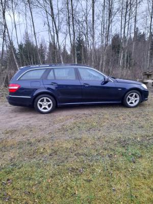 Zils Mercedes-Benz e-200 2010 Jegeva, ar dzinēja tilpumu 0.00 L un nobraukumu 0 tūkst. km par 8500 €, foto 2 vietnē AUTOMOTO.COM.LV