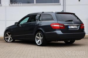 Синий Мерседес E 200 2010 в Рига, объемом двигателя 2.20 л и пробегом 0 тыс. км за 4995 €, фото 6 на AUTOMOTO.COM.LV