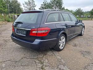 Zils Mercedes-Benz e-200 2010 Alīta, ar dzinēja tilpumu 2.15 L un nobraukumu 309 tūkst. km par 5600 €, foto 10 vietnē AUTOMOTO.COM.LV