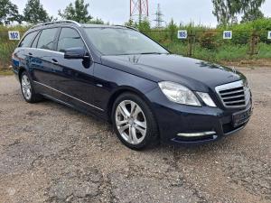 Zils Mercedes-Benz e-200 2010 Alīta, ar dzinēja tilpumu 2.15 L un nobraukumu 309 tūkst. km par 5600 €, foto 12 vietnē AUTOMOTO.COM.LV