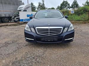 Zils Mercedes-Benz e-200 2010 Alīta, ar dzinēja tilpumu 2.15 L un nobraukumu 309 tūkst. km par 5600 €, foto 13 vietnē AUTOMOTO.COM.LV