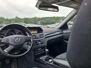 Zils Mercedes-Benz e-200 2010 Alīta, ar dzinēja tilpumu 2.15 L un nobraukumu 309 tūkst. km par 5600 €, foto 17 vietnē AUTOMOTO.COM.LV