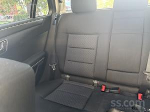 Zils Mercedes-Benz e-200 2010 Balvi, ar dzinēja tilpumu 2.20 L un nobraukumu 305 tūkst. km par 5000 €, foto 4 vietnē AUTOMOTO.COM.LV