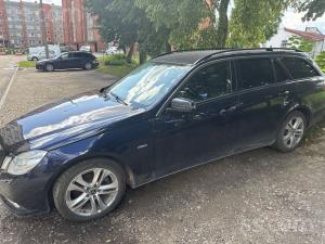 Zils Mercedes-Benz e-200 2010 Balvi, ar dzinēja tilpumu 2.20 L un nobraukumu 305 tūkst. km par 5000 €, foto 5 vietnē AUTOMOTO.COM.LV